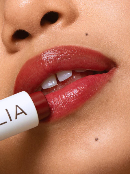 Red Wanderlust organic tinted lip balm Ilia